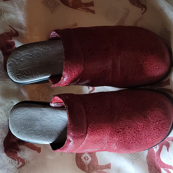 Jambu | Shoes | Jambu All Terrain Sport Clog | Poshmark